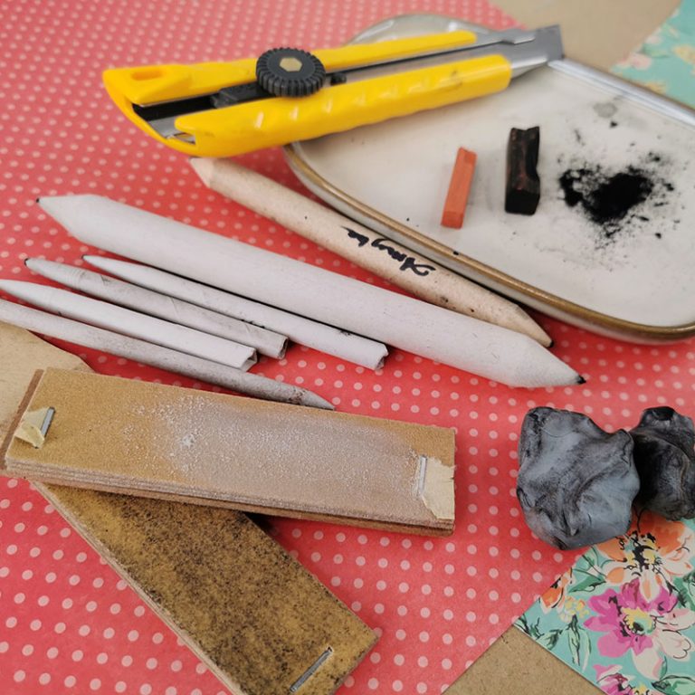 Comment utiliser l'estompe pour dessiner ? - l'Atelier Géant