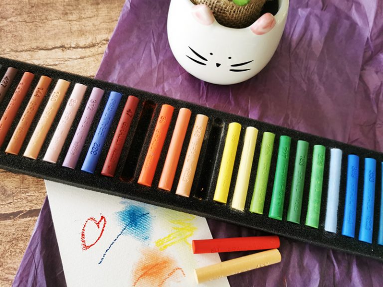 L'avis d'Amylee sur les pastels Girault : caractéristiques et utilisation